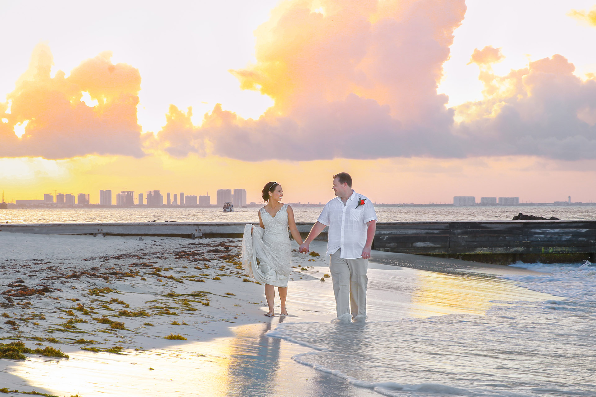 Wedding photography Riu Cancun Sunset | Lidia Grosso Photography ...